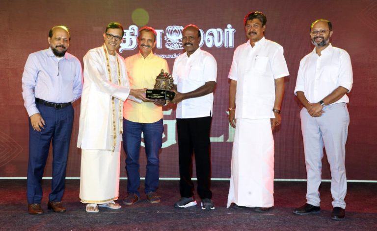 Dr. Prithvi Mohandas, Managing Director, MIOT International, was ...